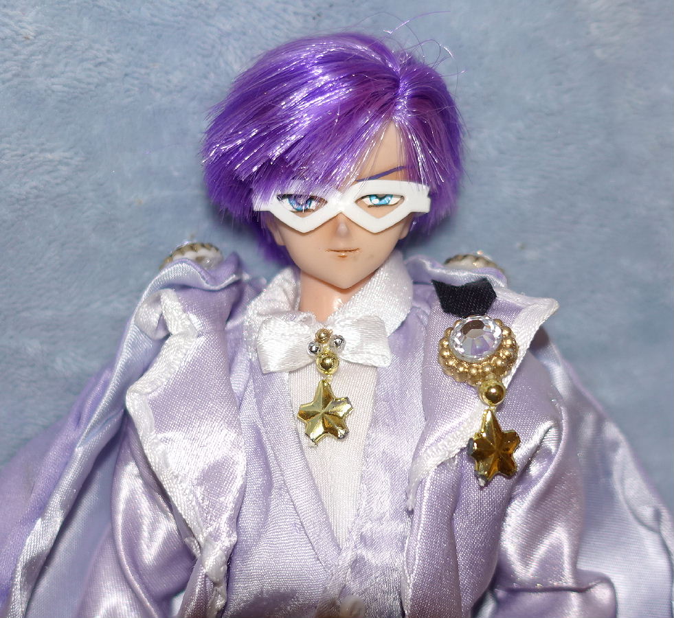 Index of /customdolls/royal