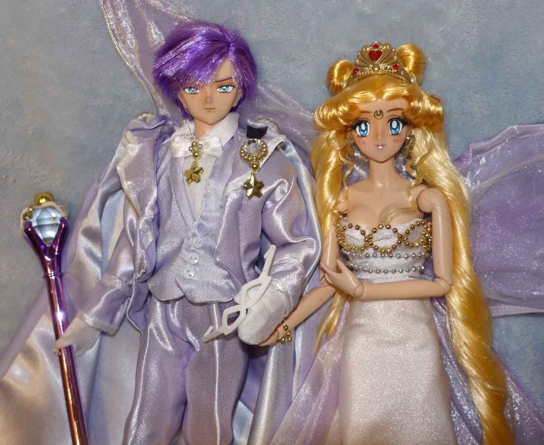 Index of /customdolls/royal
