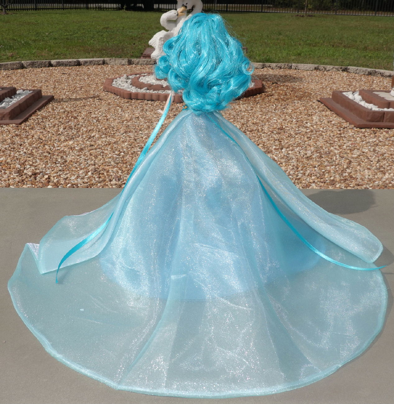 Index of /customdolls/royal