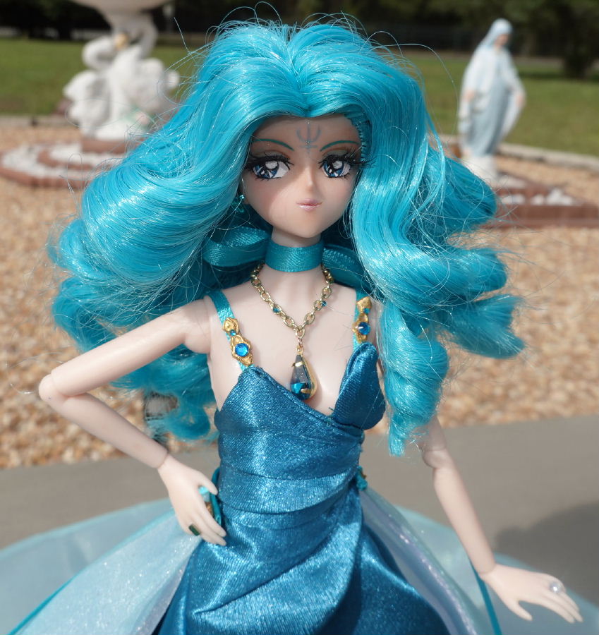 Index of /customdolls/royal