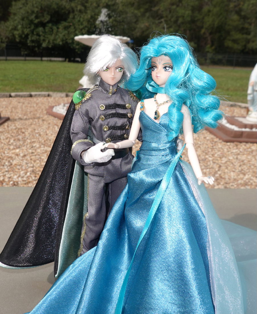Index of /customdolls/royal