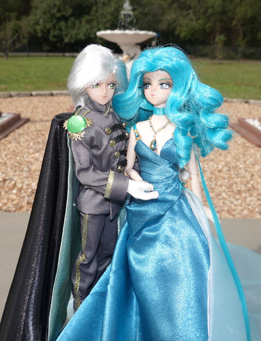 Index of /customdolls/royal