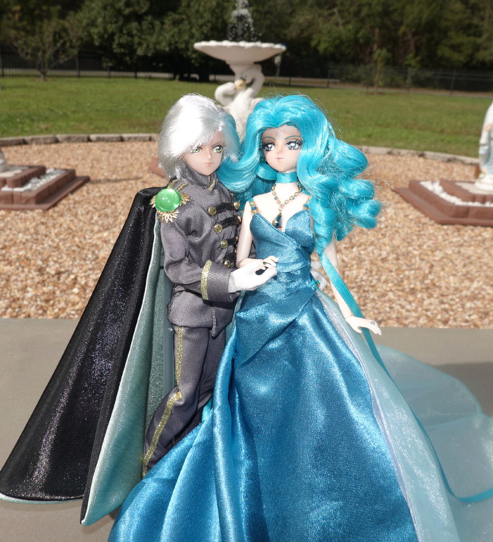 Index of /customdolls/royal
