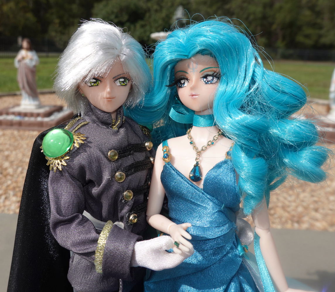 Index of /customdolls/royal